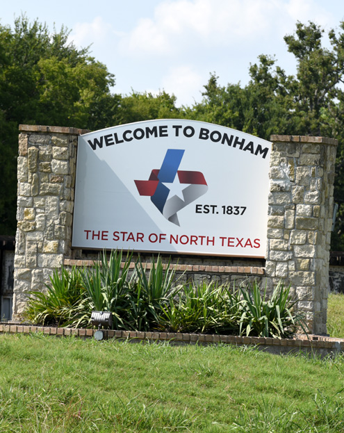 New sign welcomes visitors, residents to Bonham - North Texas e-News