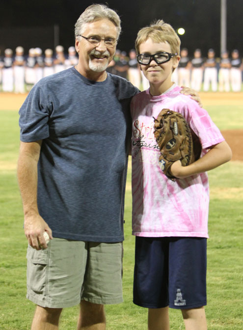 Mickey Mantle's son addresses crowd at opening ceremony of Mickey ...