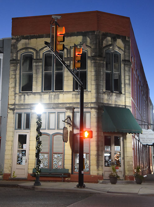 Bonham City Council eyes zero-matching grant to improve Visitors Center ...