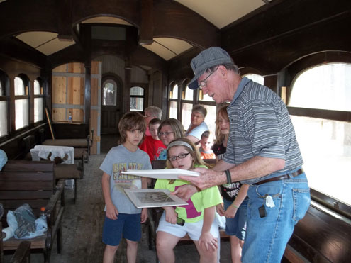 Bonham residents watch Reader Railroad in action - North Texas e-News