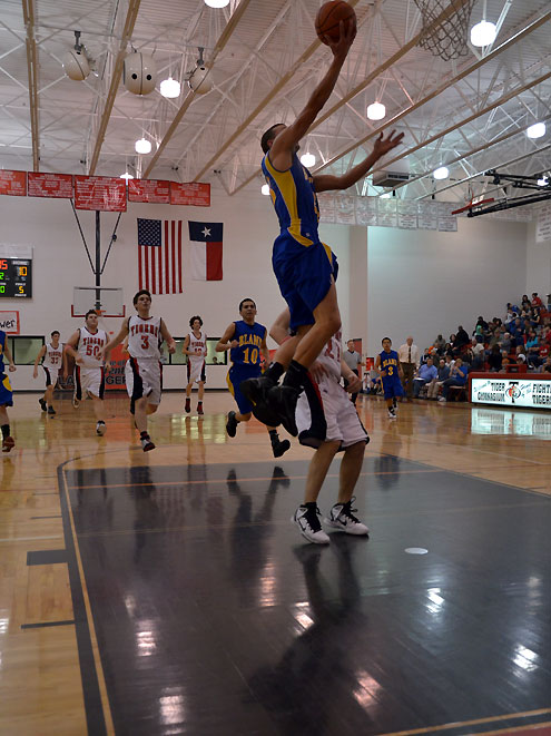 Bland Tigers 51, Trenton Tigers 38 - North Texas e-News